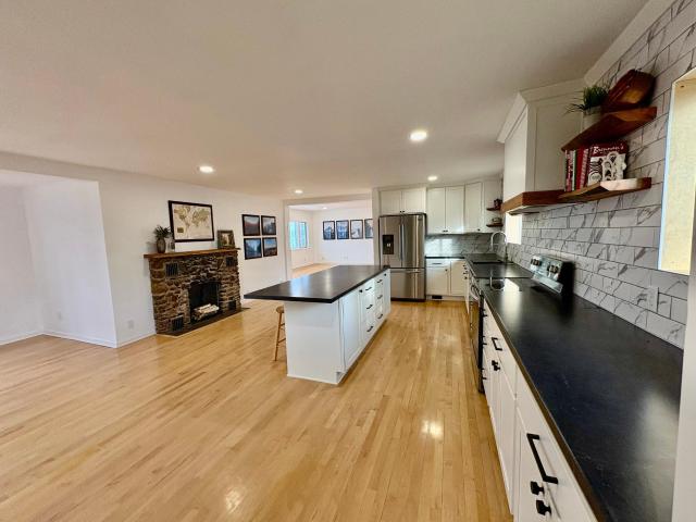1682 State Highway 11 SE