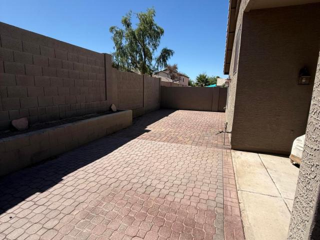 16837 N 18TH Place