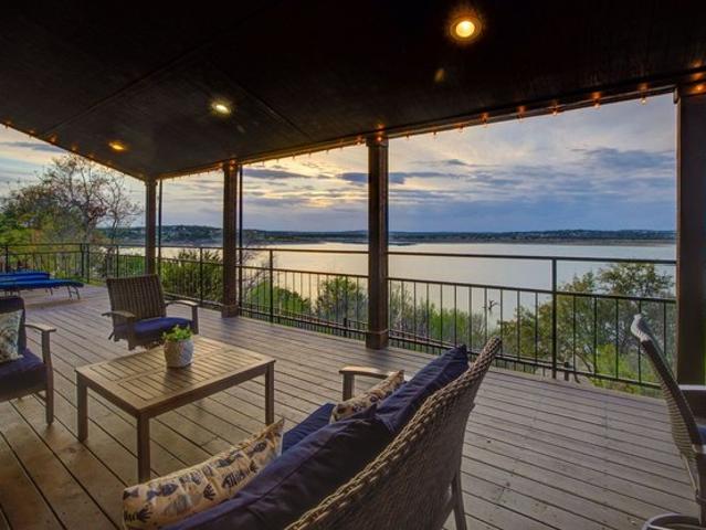 1683 Glenn Dr, Canyon Lake, TX 78133