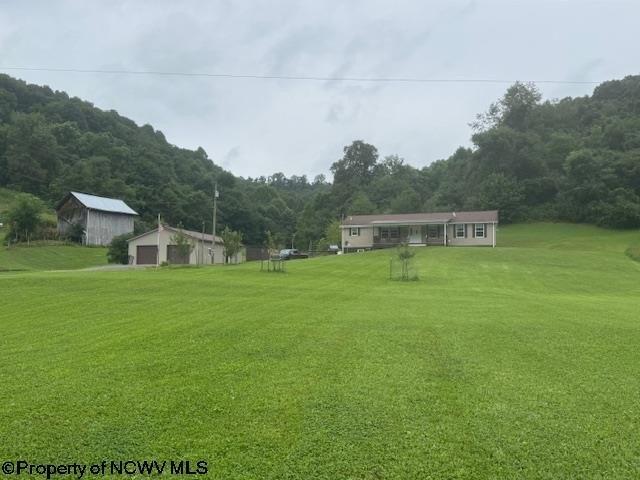 1683 Range Rd, Wadestown, WV 26590