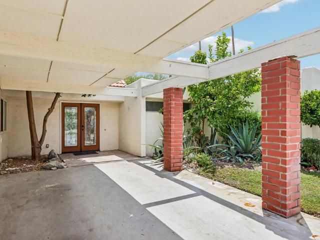 1683 Tam O Shanter Plaza