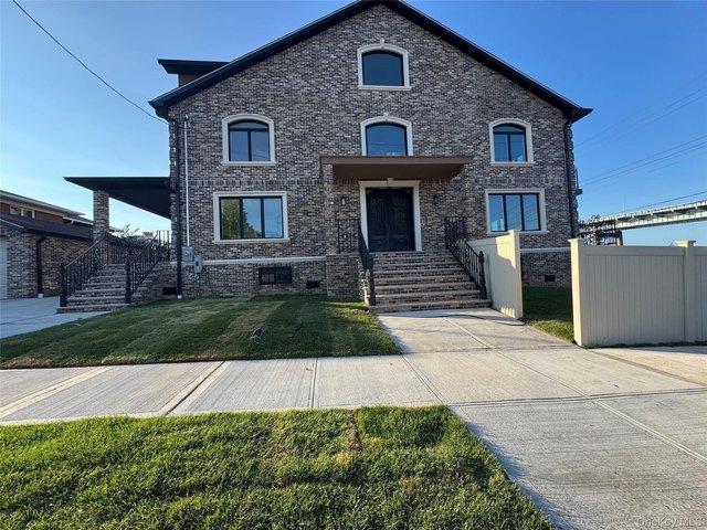 168 1 th Rd, Whitestone, NY 11357