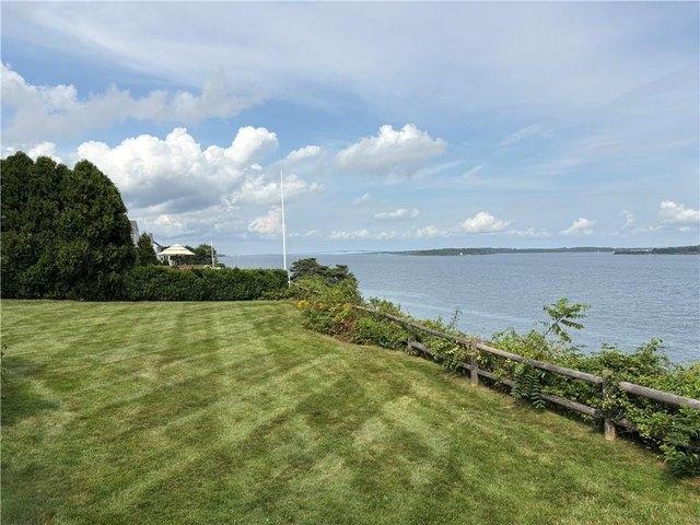 168 Colonel John Gardner Rd, Narragansett, RI 02882