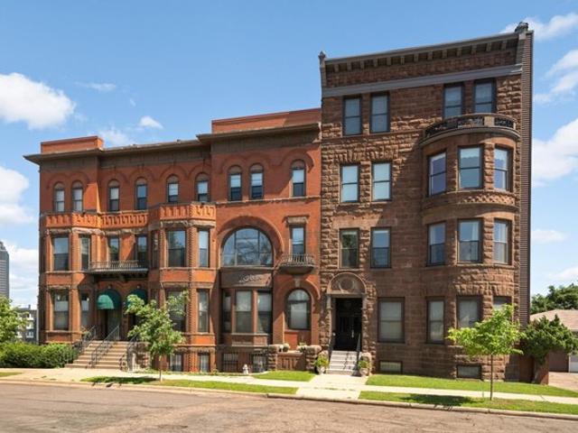 168 College Ave W Apt 4, Saint Paul, MN 55102