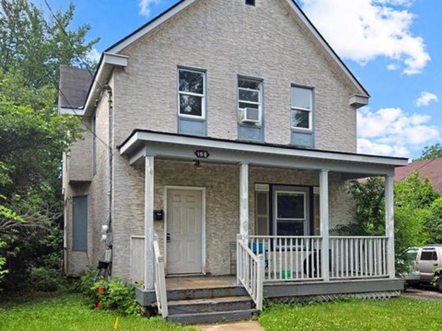 168 Acker St E, Saint Paul, MN 55117