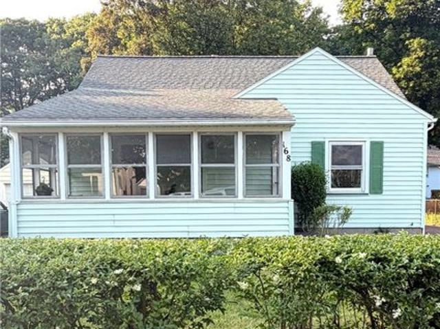 168 Birchwood Dr, Rochester, NY 14622