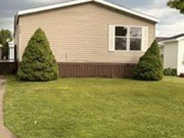 168 Bramblewood Ln, Port Huron, MI 48060