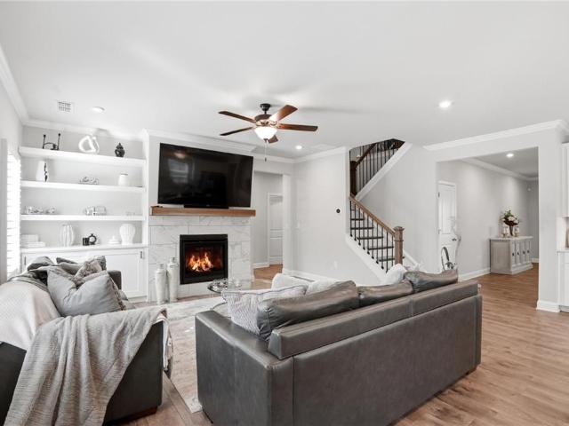 168 Brookstone Park E