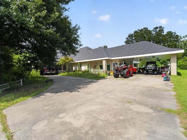 168 Davis Rd, Picayune, MS 39466
