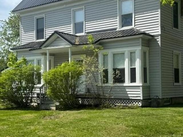 168 Elm St, Pittsfield, ME 04967