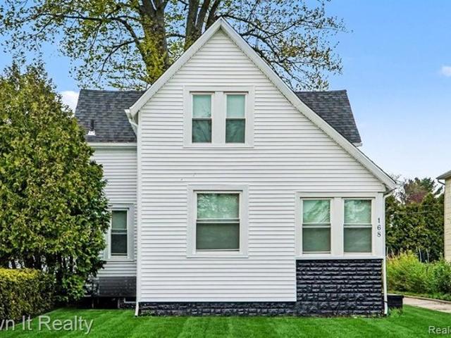168 Kerby Rd, Grosse Pointe Farms, MI 48236