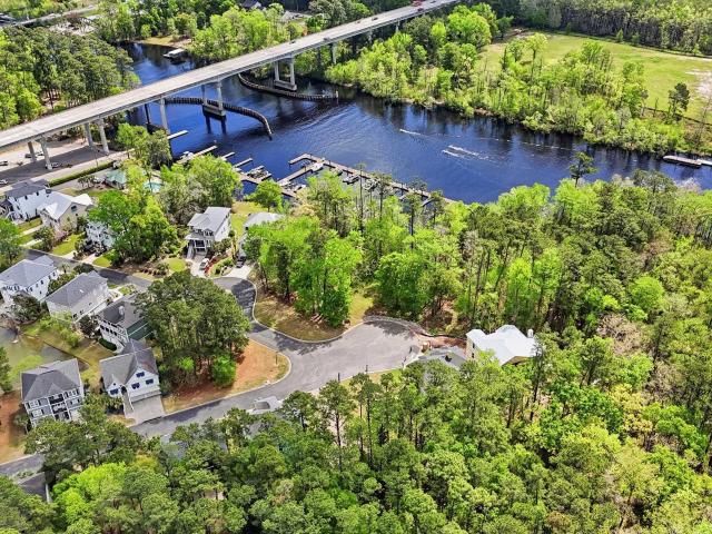 168 Harbor Oaks Dr