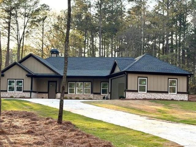 168 Oak Leaf Cir SE, Eatonton, GA 31024
