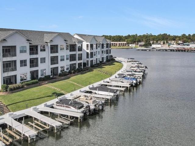 168 Lake Point Blvd Unit 104, Montgomery, TX 77356