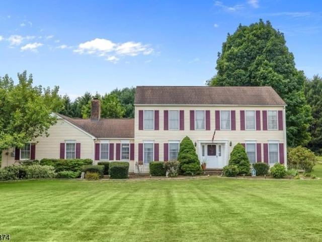 168 Little Philadelphia Rd, Washington Township, NJ 07882
