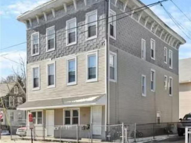 168 Lloyd Street, 2, New Haven, CT 06513