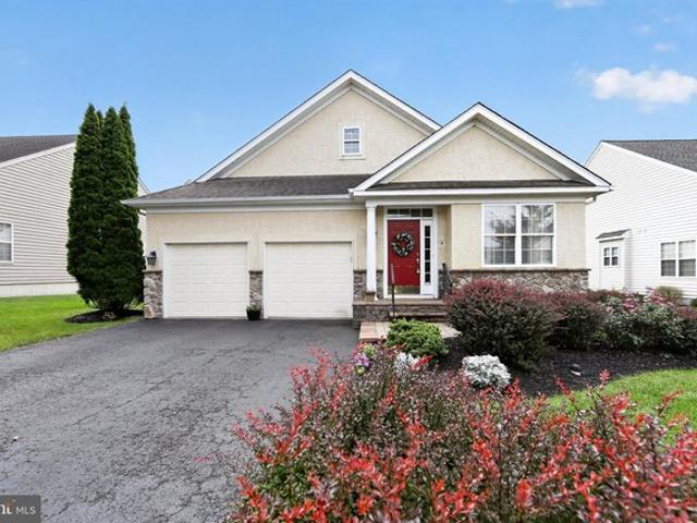 168 Masters Dr, Pottstown, PA 19464