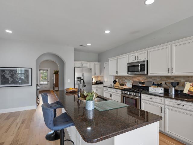 168 Meandering Dr