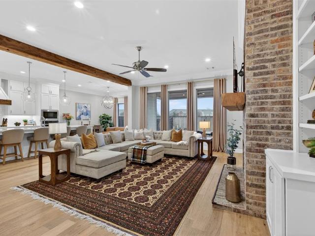 168 N Canal Drive