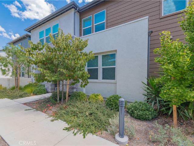 168 Sash, Irvine, CA 92618 | MLS #OC25177 | Compass