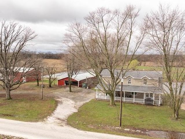 168 SE 450 Ave, Carrollton, IL 62016