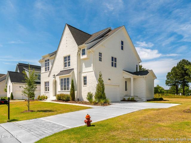 168 Pine Tree Point