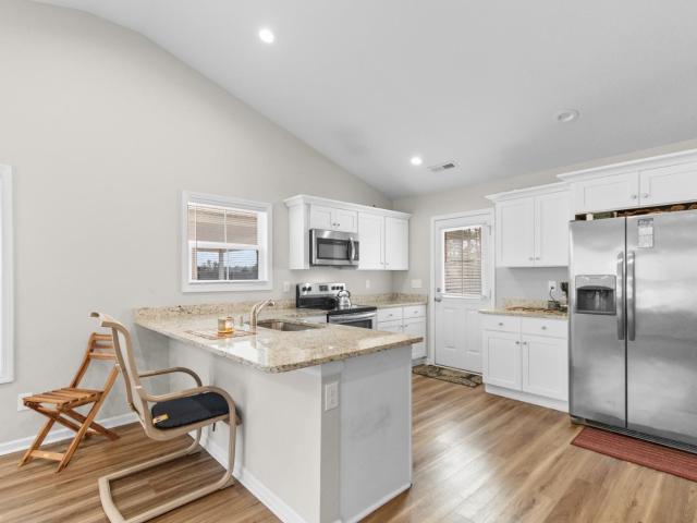 168 Rosedale Dr
