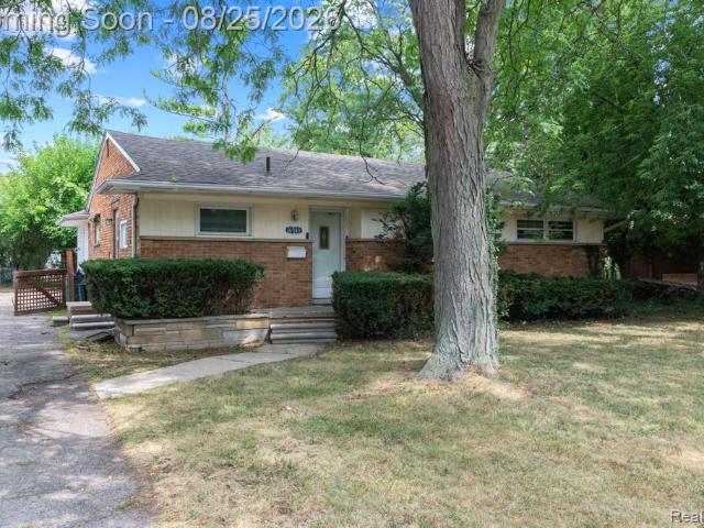 16940 W 13 MILE Road