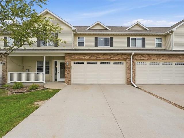 1694 Burr Dr, North Liberty, IA 52317