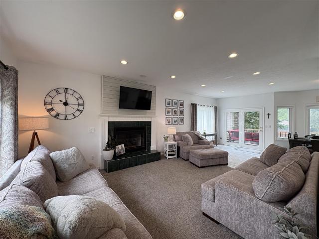 1694 Leisure Court
