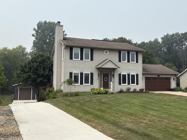 1694 Leisure Ct, Dorr, MI 49323