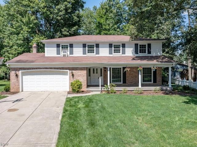 16953 Deerfield Dr, Strongsville, OH 44136