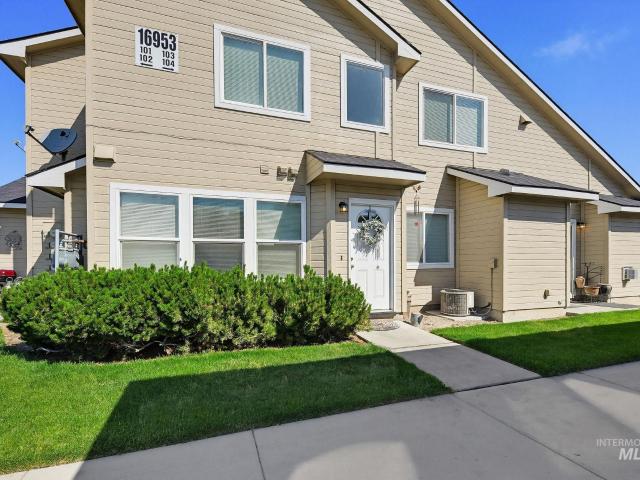 16953 N Pamela's Loop