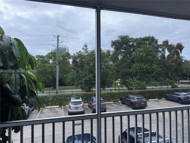16950 W Dixie Highway A232 Unit 232, North Miami Beach, FL 33160