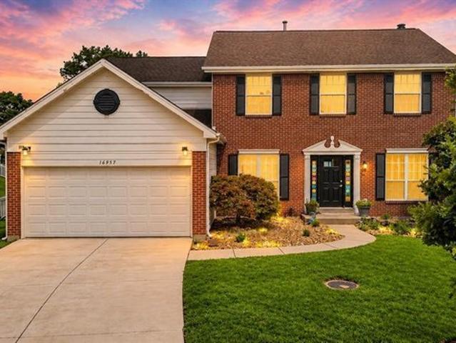 16957 Kingstowne Place Dr, Wildwood, MO 63011