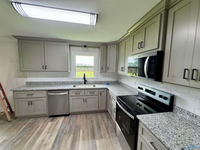 16959 Glaze Road