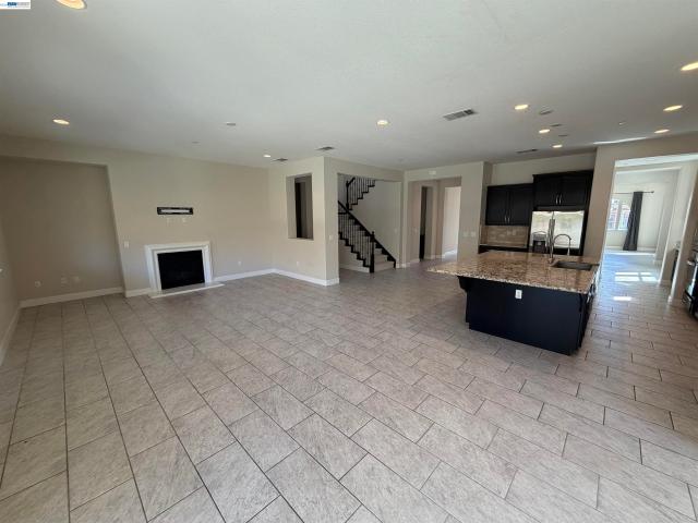 1695 N Terracina Dr, Dublin, CA 94568 | MLS #41140
