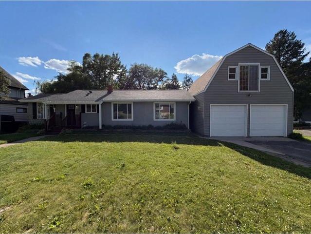 1695 Abell St, Maplewood, MN 55117