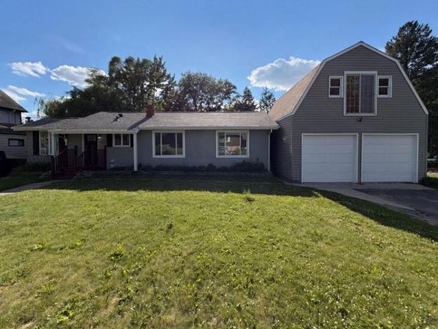 1695 Abell St, Maplewood, MN 55117