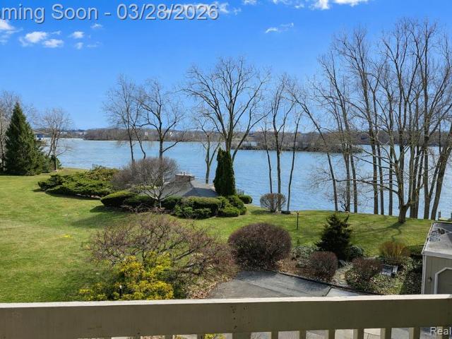 1695 Cliffs Landing # 302