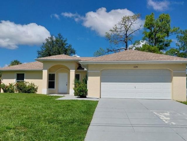 1695 Gauguin Rd, North Port, FL 34288