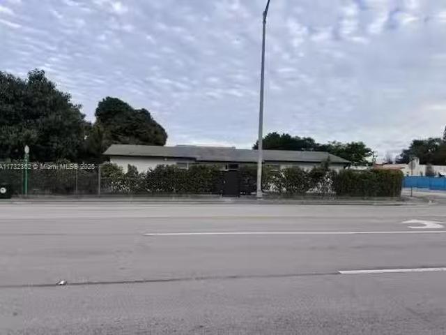 1695 SW 14th St, Miami, FL 33145 MLS A11732362