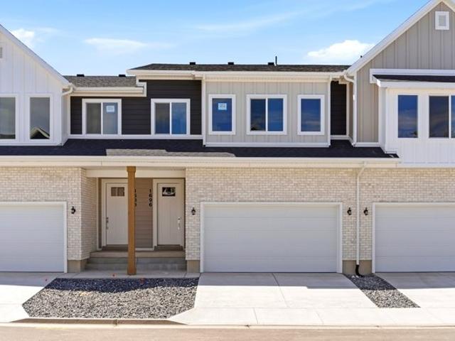 1696 W 2730 S Unit 236, Syracuse, UT 84075