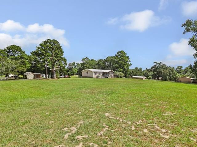 16980 Main Dr, Willis, TX 77318