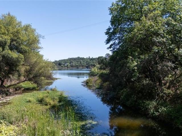 16985 Knollview Dr, Hidden Valley Lake, CA 95467