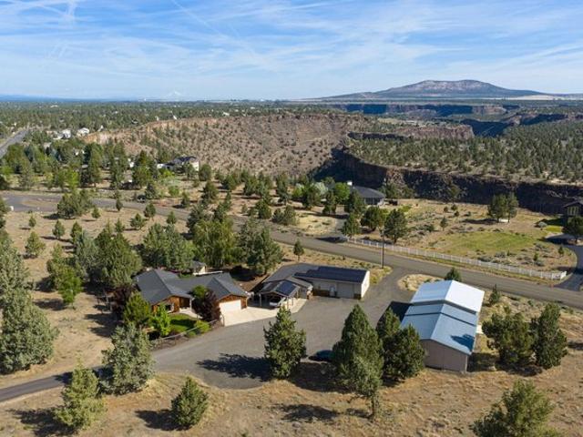 16985 SW Chinook Dr, Terrebonne, OR 97760