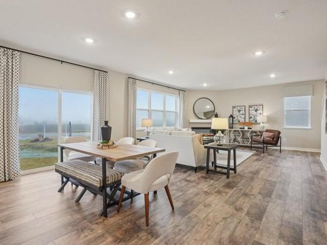 1698 Oak Creek Pass, Chaska, MN 55318