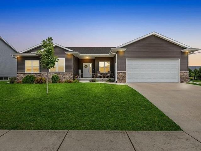 1698 Bridge Creek Ct, Marion, IA 52302