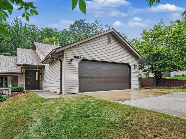 1698 Cobblestone Court