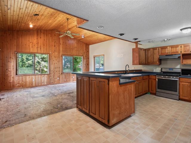 1699 Oakwood Drive
